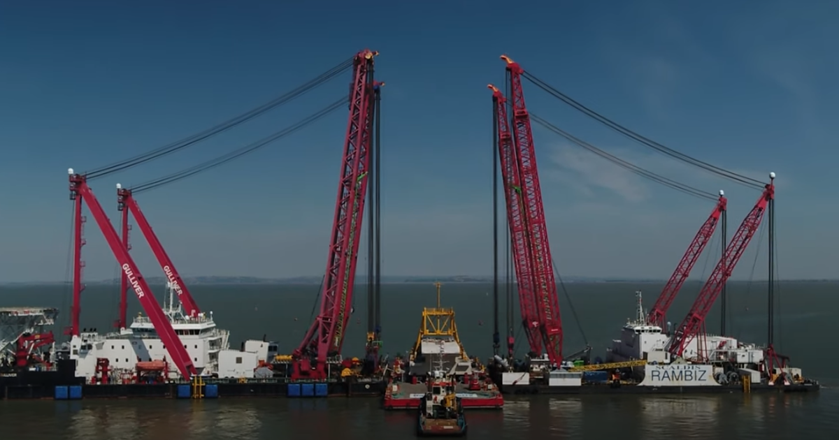 How do you lower a 5,000 tonne intake head into the Bristol Channel?